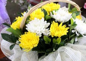 Chinese Gift-Giving Taboos: What to Give and What to Avoid in 2025